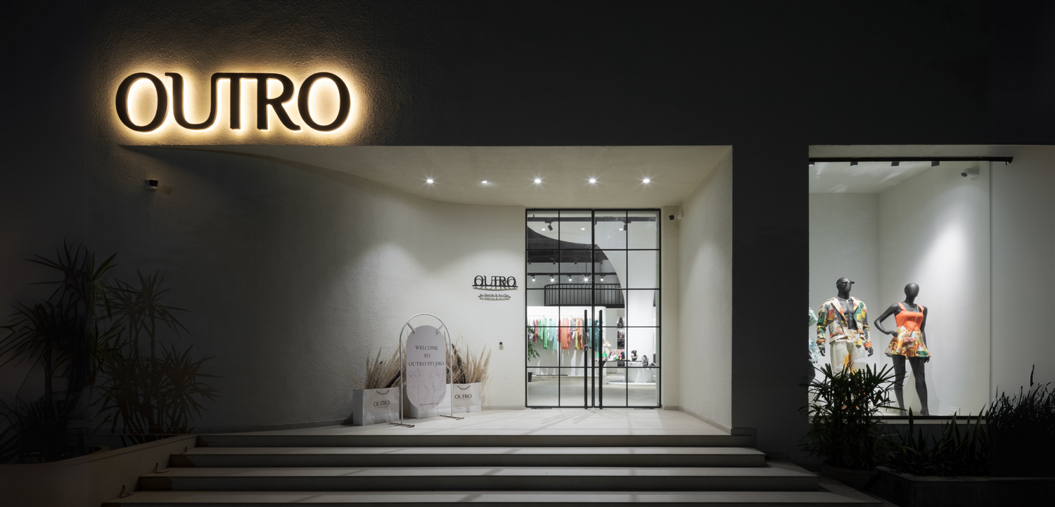 Outro Studio